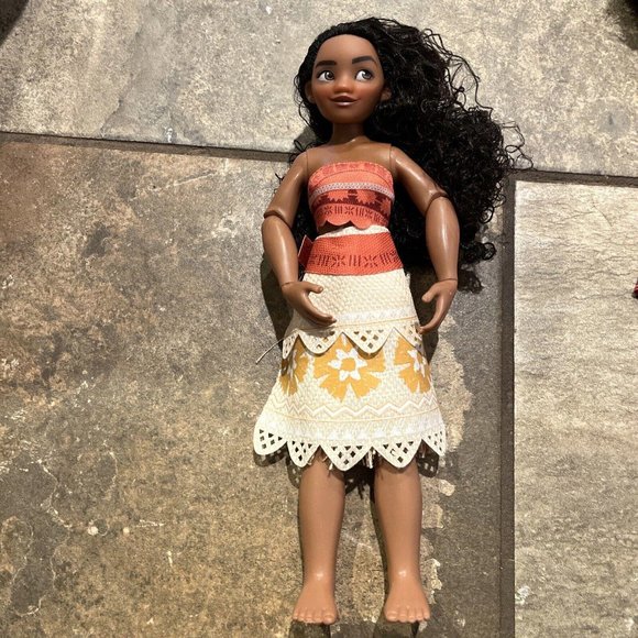 Disney | Toys | Disney Store Moana Doll 1 Articulated Arms | Poshmark